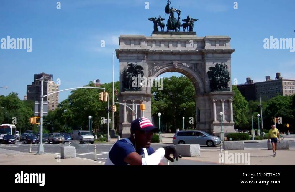 Grand army plaza Stock Videos & Footage - HD and 4K Video Clips - Alamy