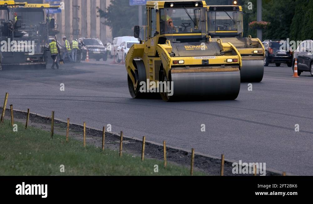 Road compactors Stock Videos & Footage - HD and 4K Video Clips - Alamy