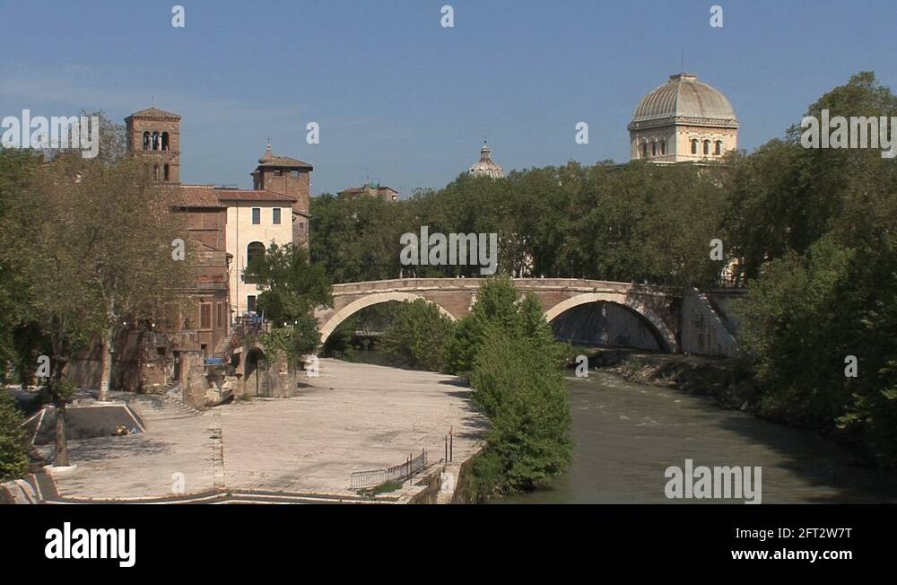 Tiber bridge rome Stock Videos & Footage - HD and 4K Video Clips - Alamy