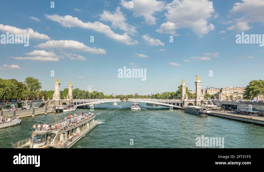 Bridge alexander iii Stock Videos & Footage - HD and 4K Video Clips - Alamy