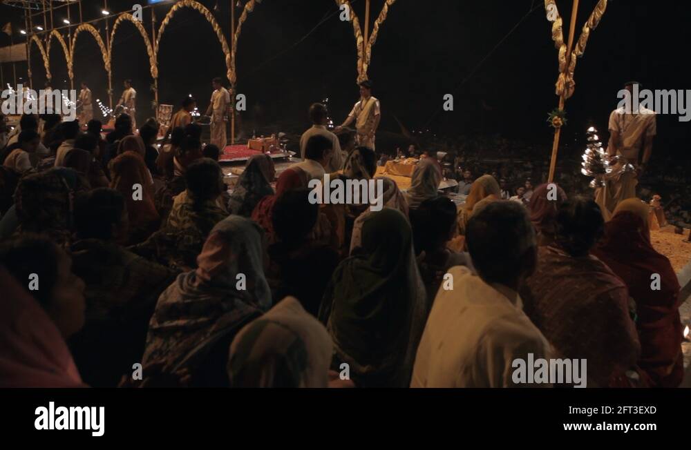 WS Crowd of people watching Aarti Puja ceremony / Varanasi, India Stock ...