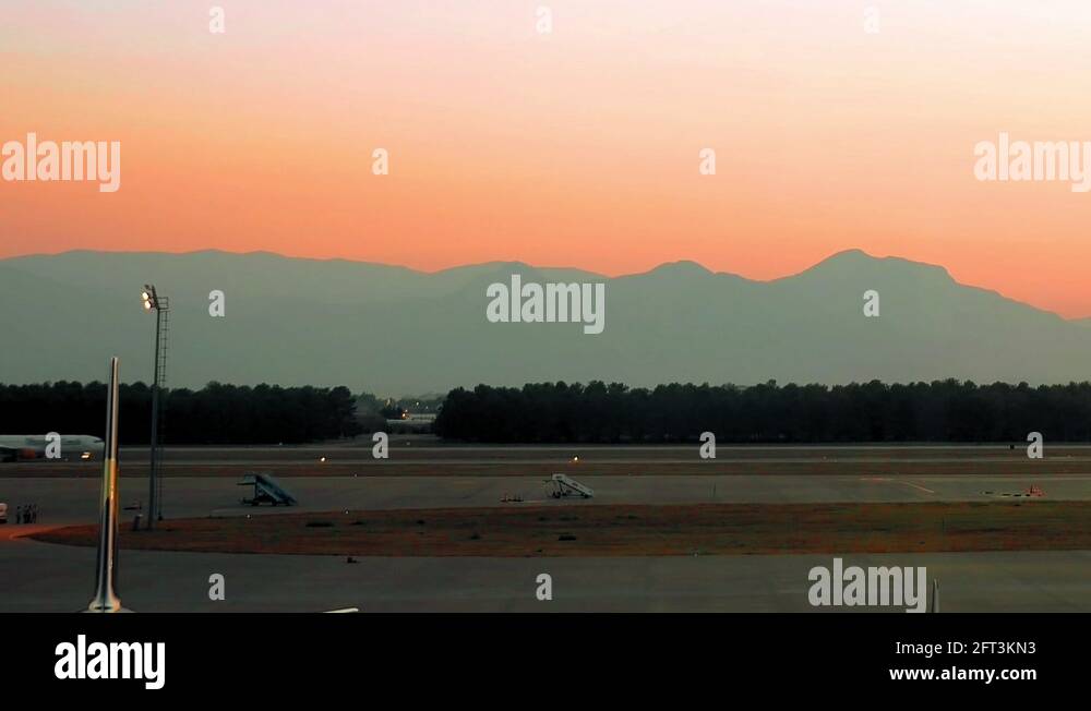 Terminal wings Stock Videos & Footage - HD and 4K Video Clips - Alamy