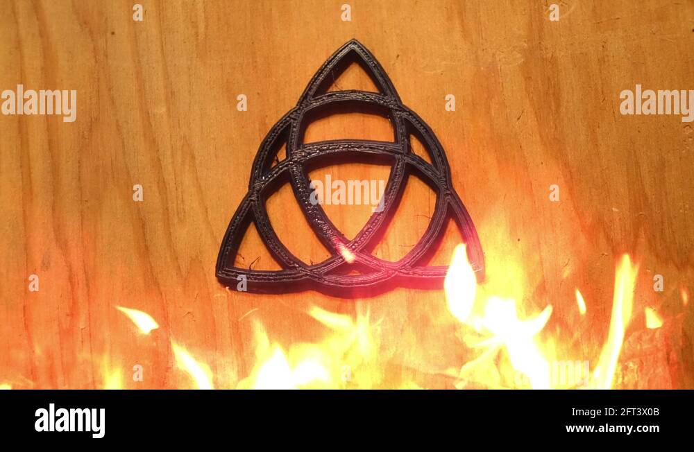 Celtic symbolism Stock Videos & Footage - HD and 4K Video Clips - Alamy