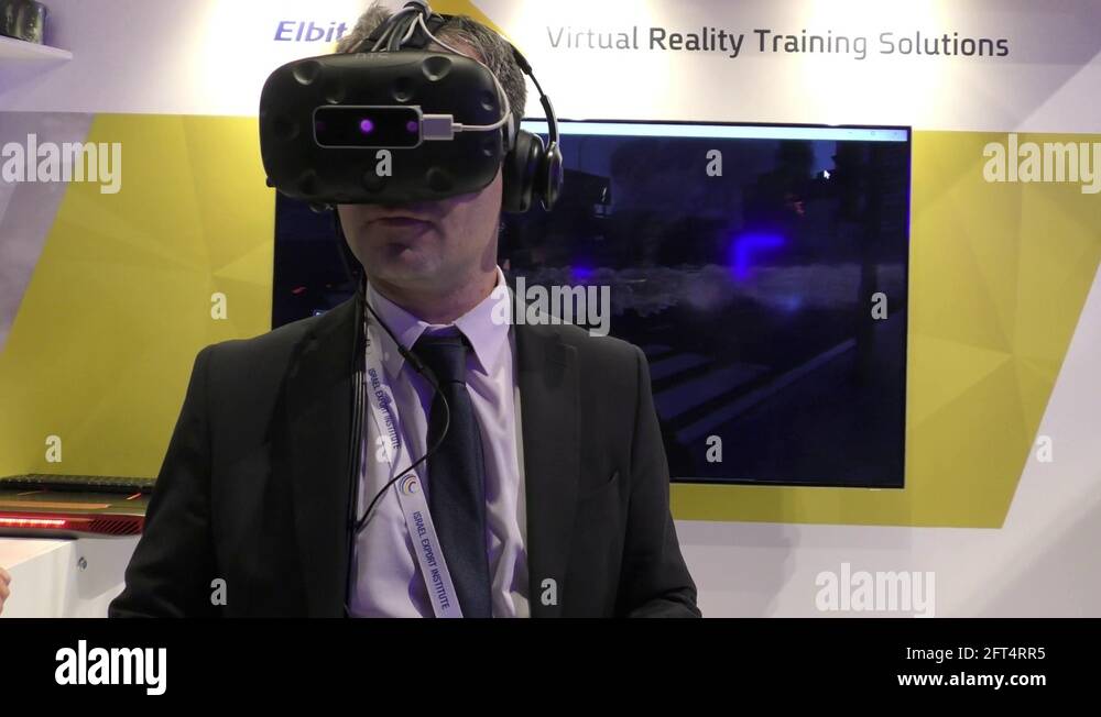 Vr systems Stock Videos & Footage - HD and 4K Video Clips - Alamy