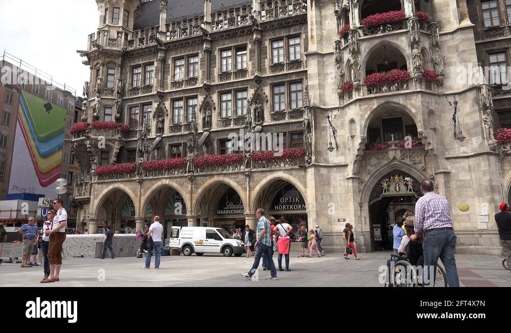 Marienplatz with new city hall Stock Videos & Footage - HD and 4K Video ...