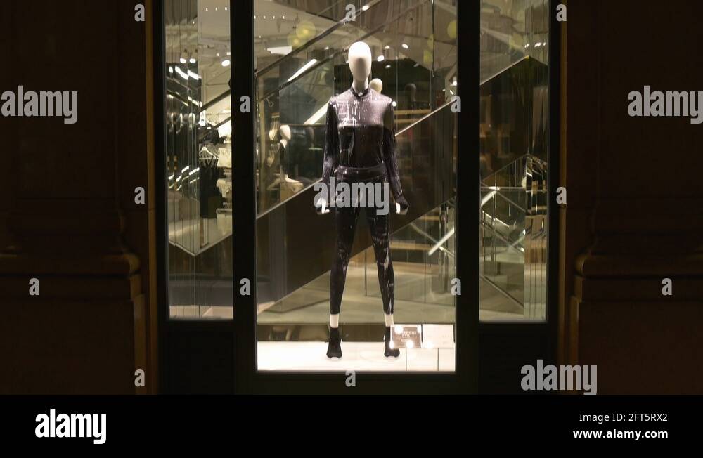 Night city store window Stock Videos & Footage - HD and 4K Video Clips ...