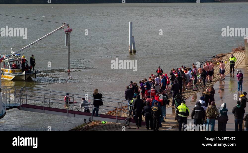 Cold plunge Stock Videos & Footage - HD and 4K Video Clips - Alamy