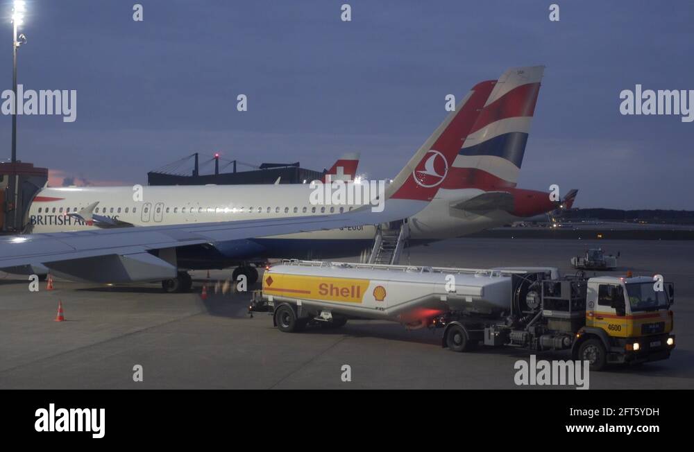 Shell aviation fuel Stock Videos & Footage - HD and 4K Video Clips - Alamy