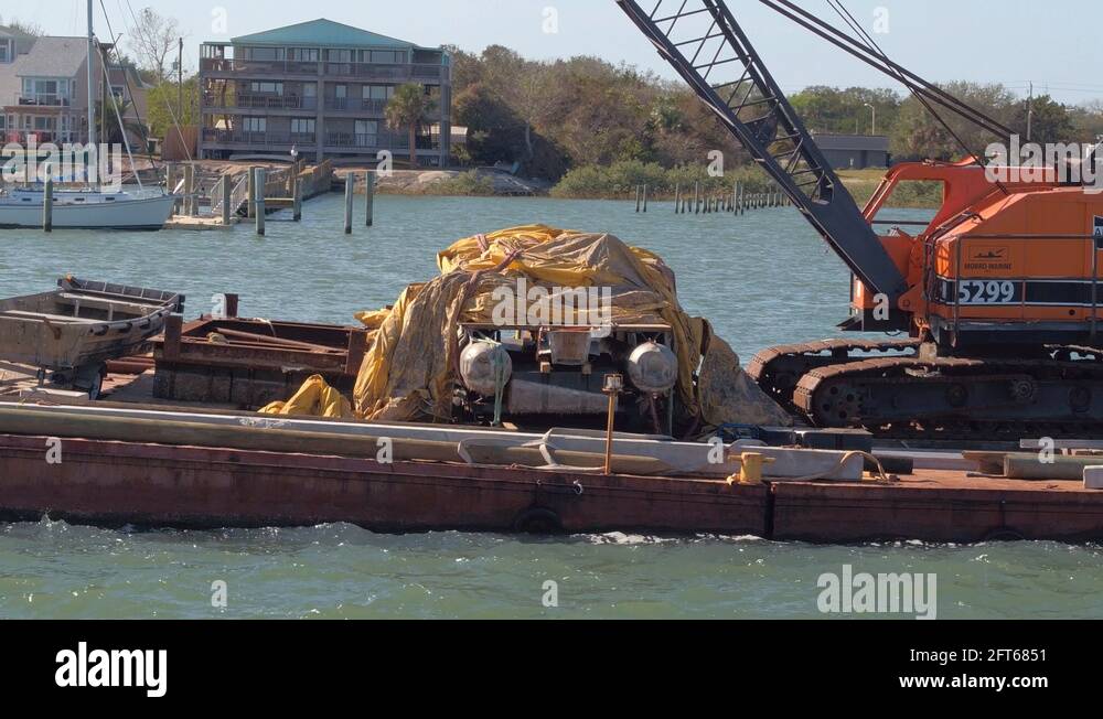 Barge in the water Stock Videos & Footage - HD and 4K Video Clips - Alamy