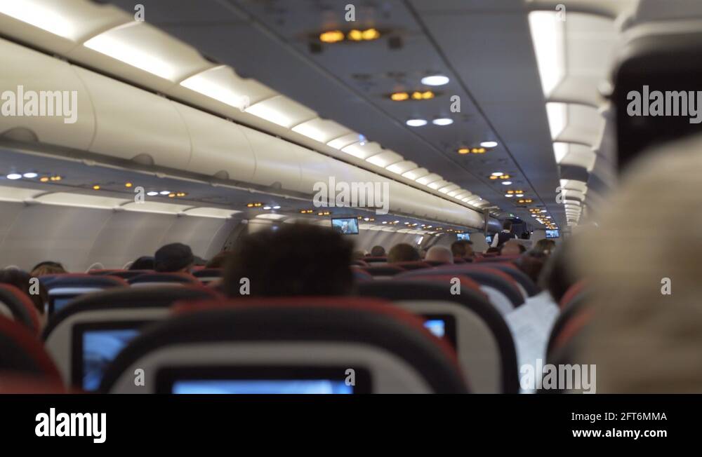 Full fuselage Stock Videos & Footage - HD and 4K Video Clips - Alamy
