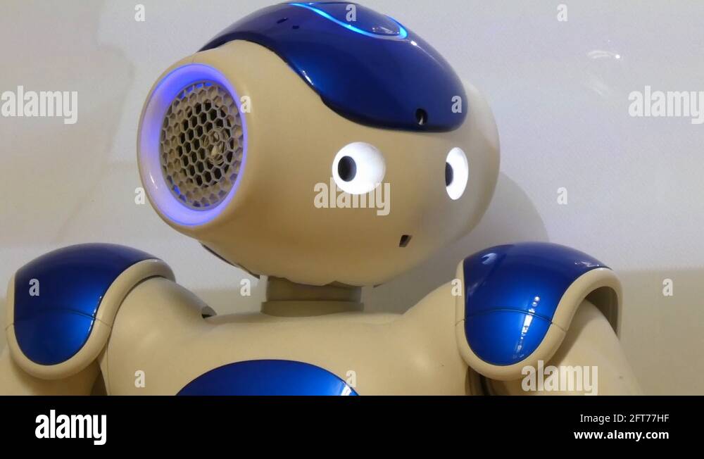 Humanoid robot Stock Videos & Footage - HD and 4K Video Clips - Alamy