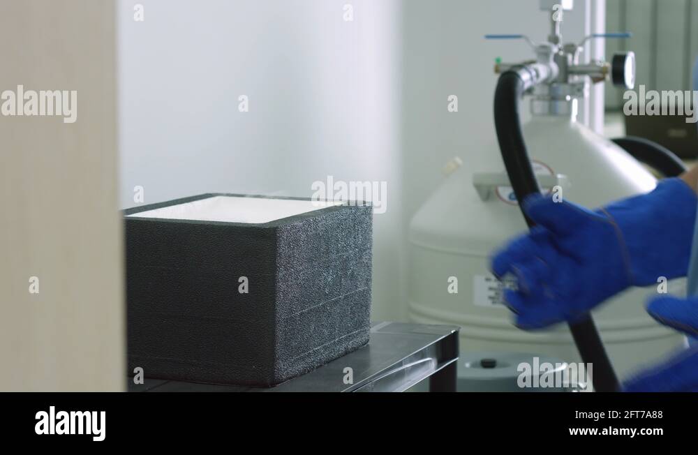 Cryo samples Stock Videos & Footage - HD and 4K Video Clips - Alamy