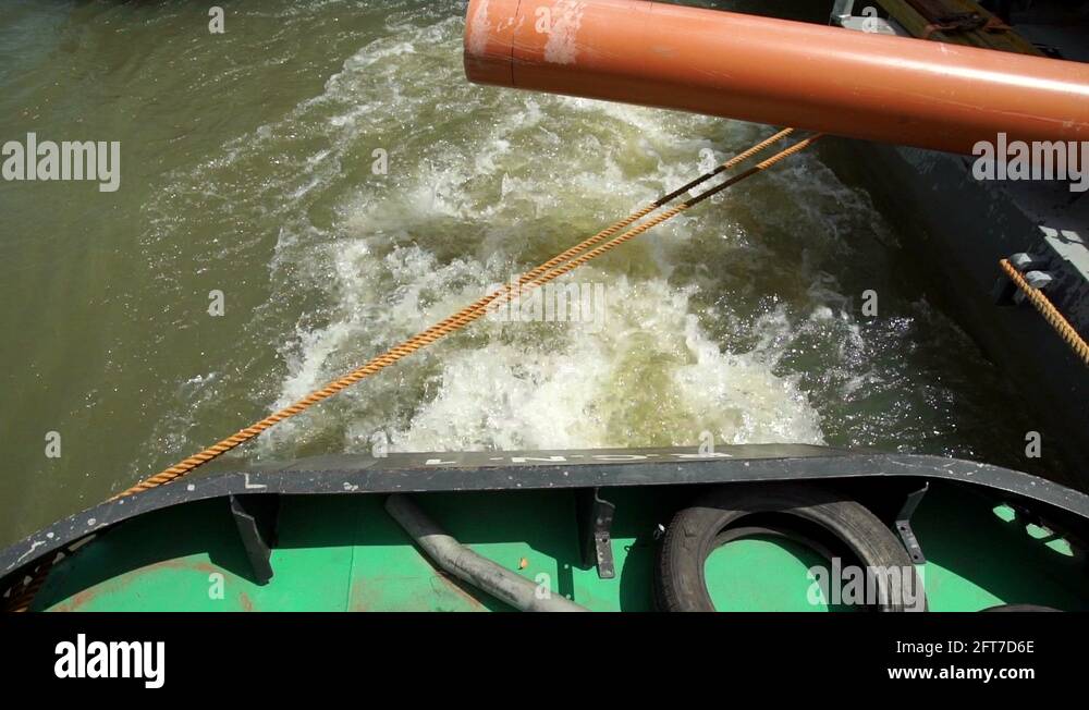 Towing engine Stock Videos & Footage - HD and 4K Video Clips - Alamy
