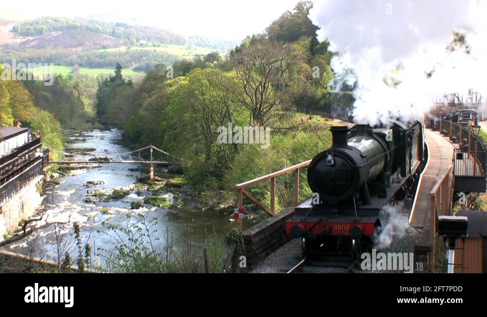 Steam train leaving Stock Videos & Footage - HD and 4K Video Clips - Alamy