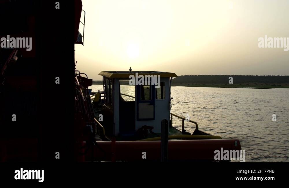 Towing platform Stock Videos & Footage - HD and 4K Video Clips - Alamy