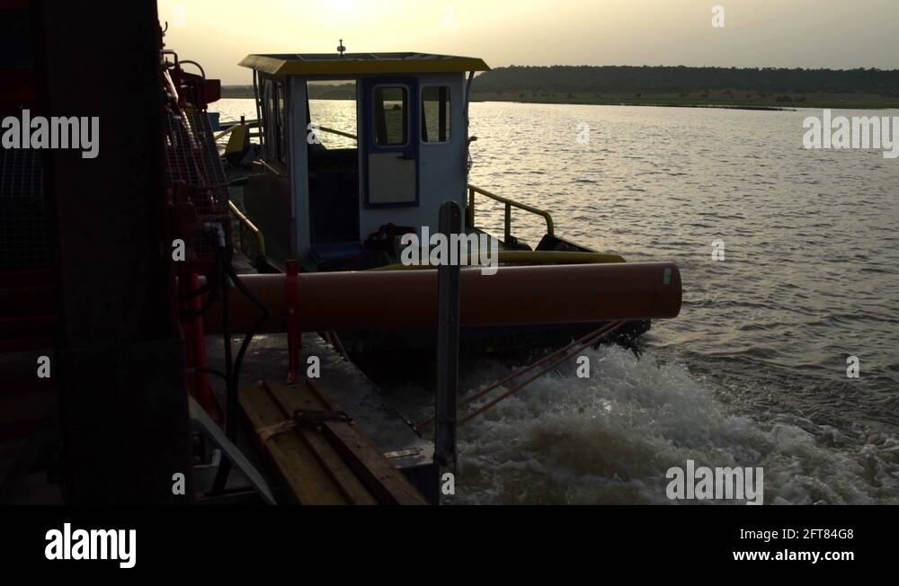 Towing platform Stock Videos & Footage - HD and 4K Video Clips - Alamy