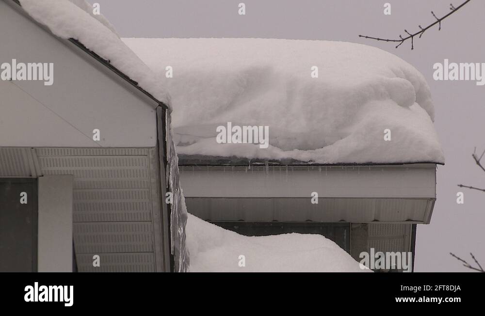 Snow load roof Stock Videos & Footage - HD and 4K Video Clips - Alamy