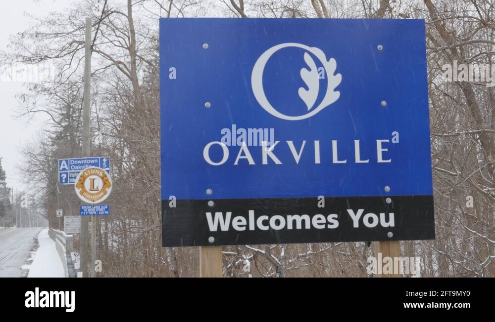 Suburb town sign Stock Videos & Footage - HD and 4K Video Clips - Alamy