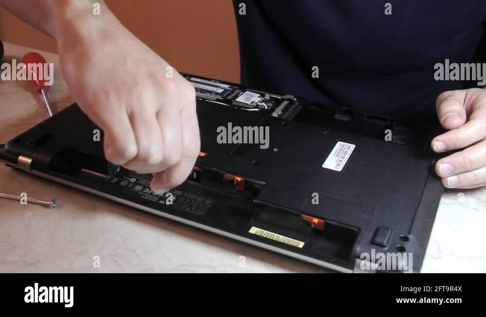 Assembling laptop Stock Videos & Footage - HD and 4K Video Clips - Alamy