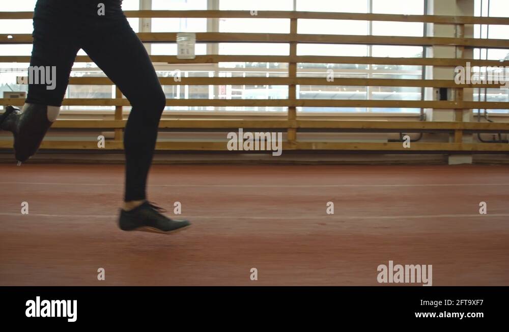 Amputee Sprinter Training Stock Video Footage - Alamy