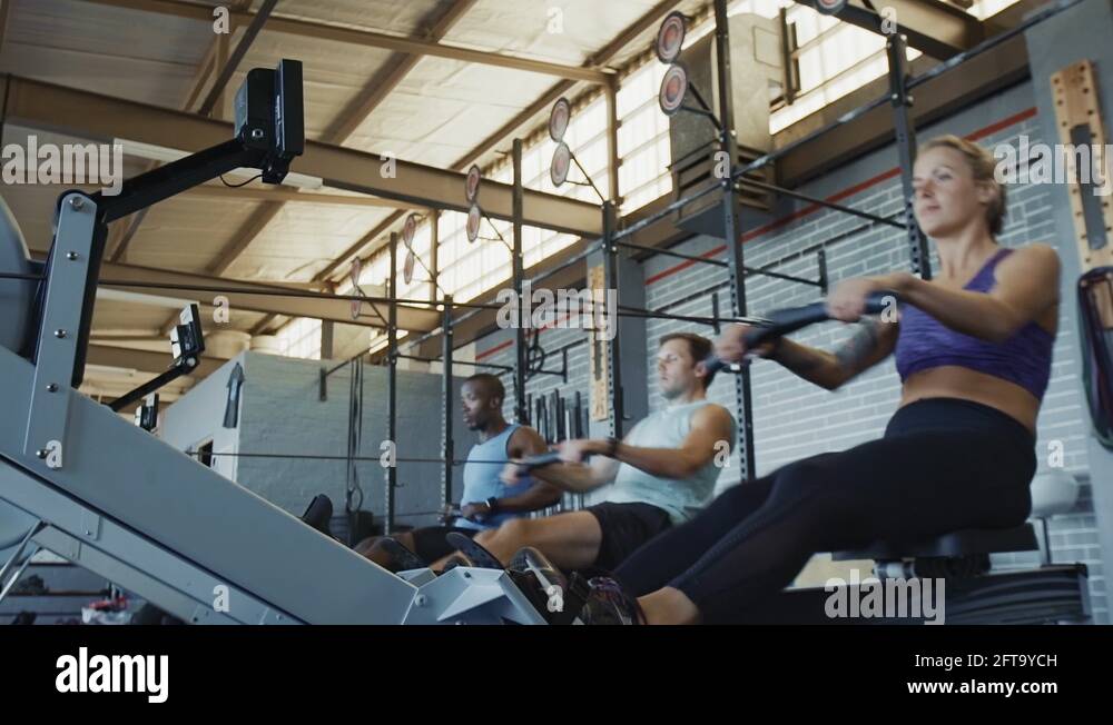 Rowing solo Stock Videos & Footage - HD and 4K Video Clips - Alamy