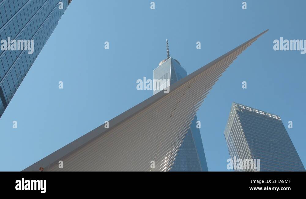 CLOSE UP: Main building of rebuilt World Trade Center complex in New ...