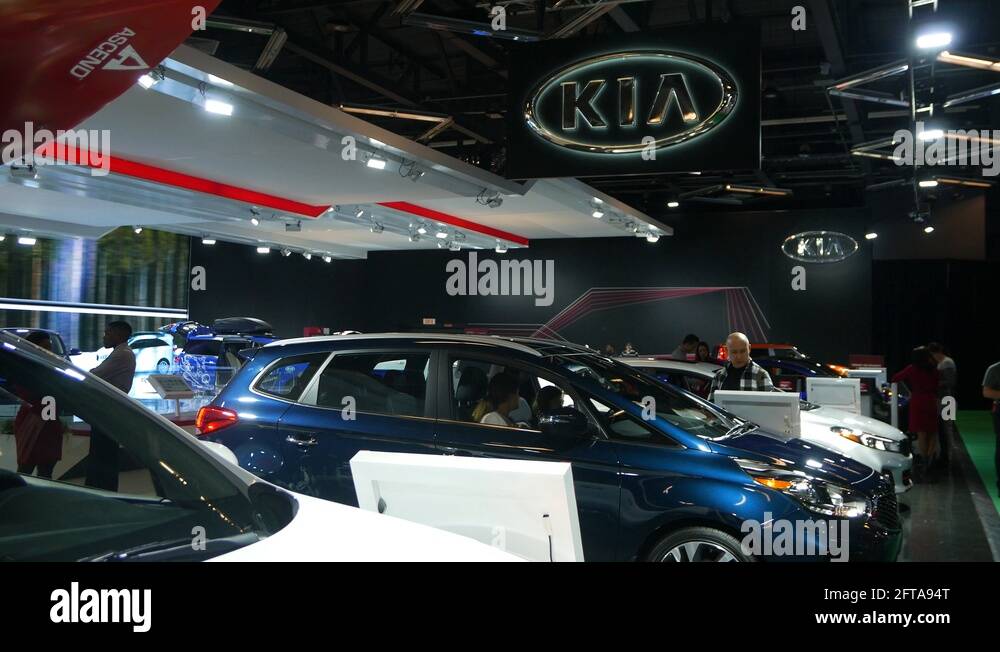 Kia motor cars Stock Videos & Footage - HD and 4K Video Clips - Alamy