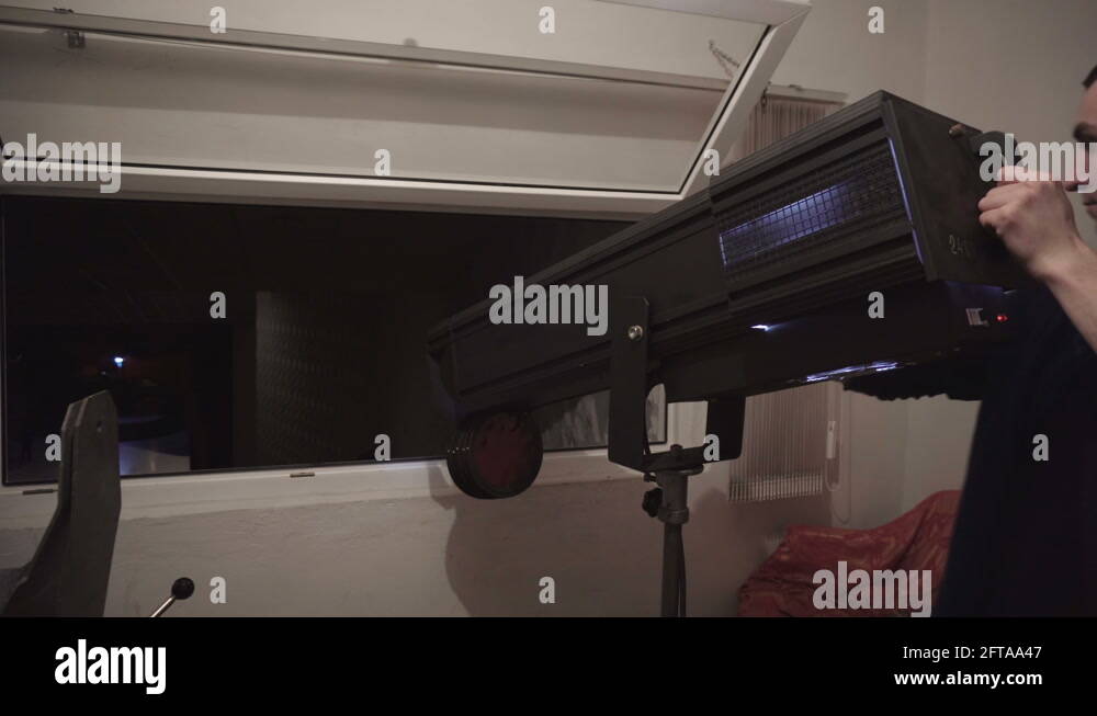 Spotlight operator Stock Videos & Footage - HD and 4K Video Clips - Alamy