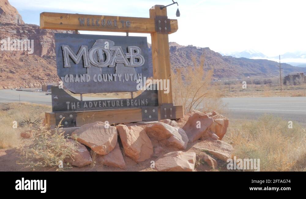 Welcome signs town towns Stock Videos & Footage - HD and 4K Video Clips ...