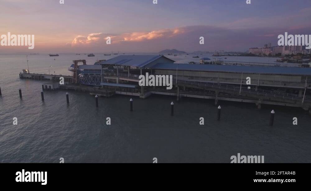 Boat approach jetty Stock Videos & Footage - HD and 4K Video Clips - Alamy