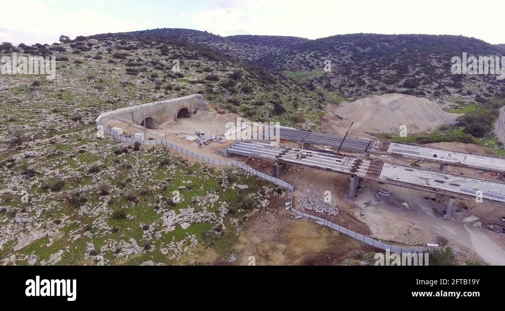 Large scale bridge Stock Videos & Footage - HD and 4K Video Clips - Alamy