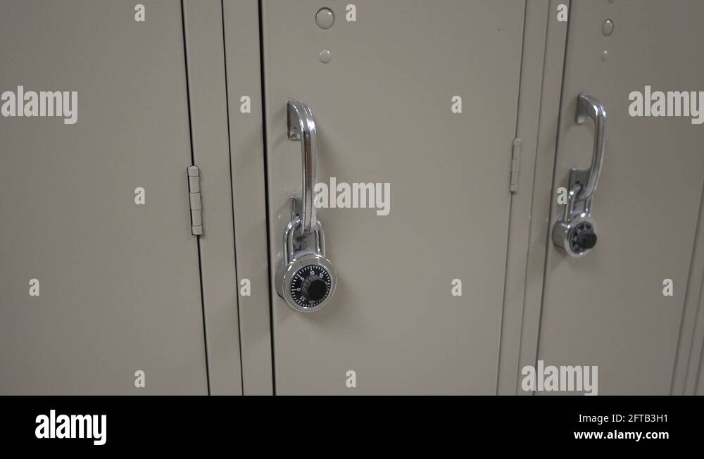 Locker lockers Stock Videos & Footage - HD and 4K Video Clips - Alamy