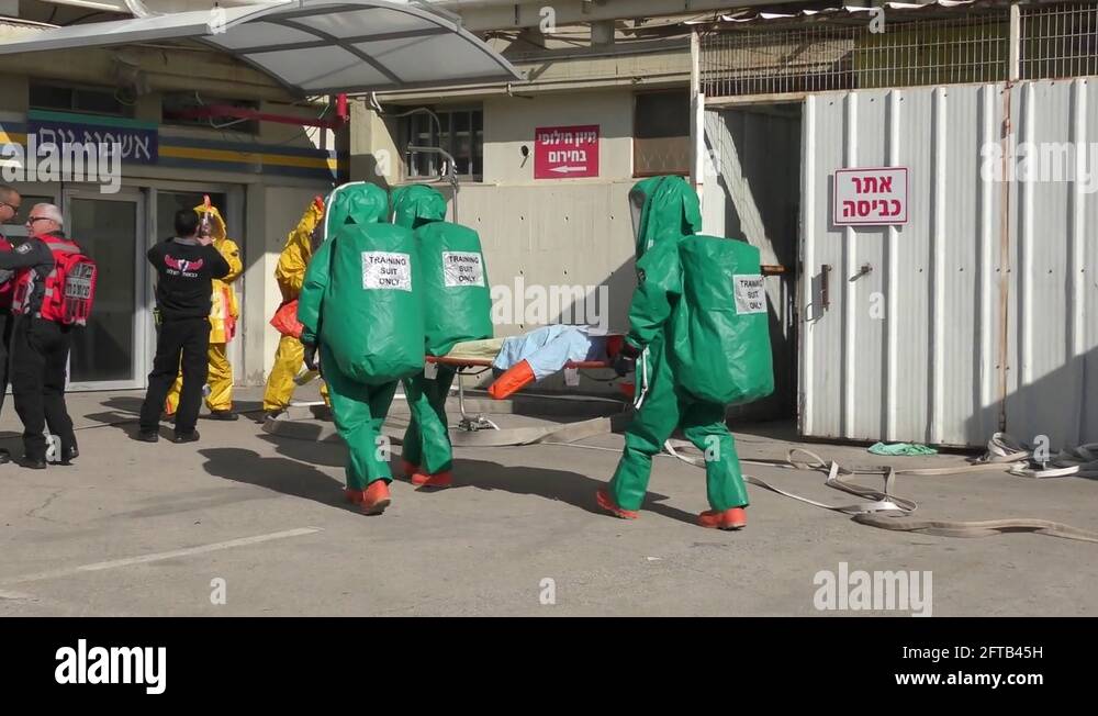 Rescue mat Stock Videos & Footage - HD and 4K Video Clips - Alamy