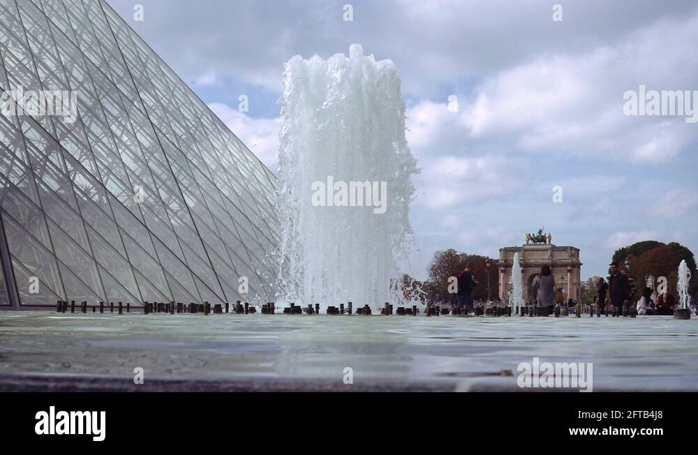 Louvre pyramid arch Stock Videos & Footage - HD and 4K Video Clips - Alamy