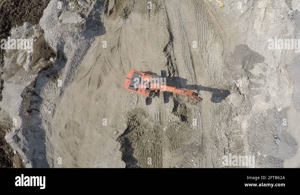 Excavator scoop Stock Videos & Footage - HD and 4K Video Clips - Alamy