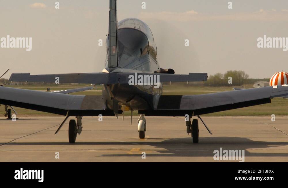 military aircraft, Harvard-II trainer aircraft idling Stock Video ...
