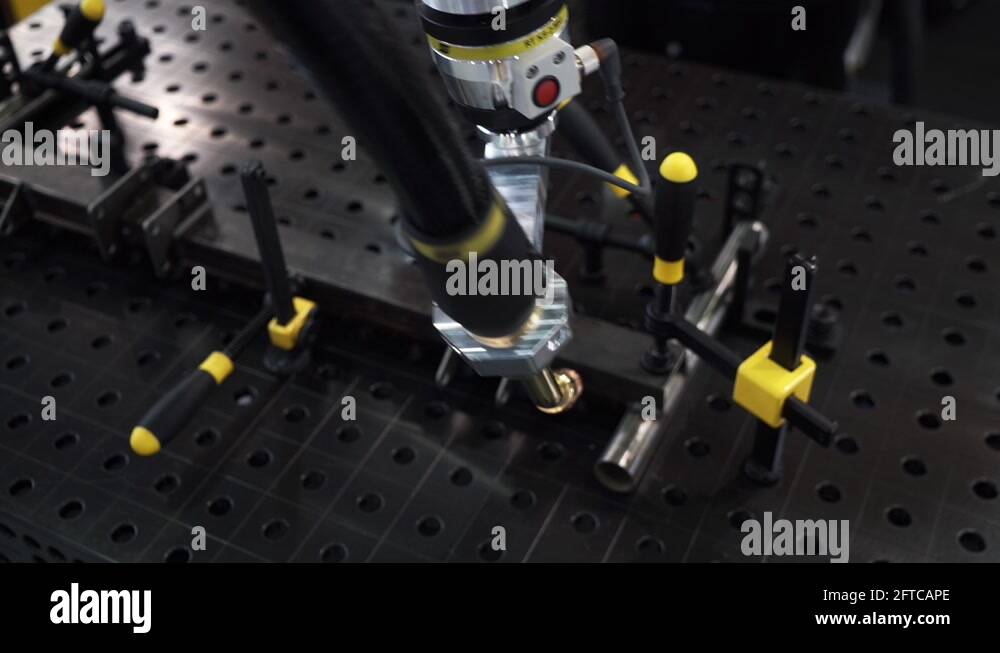 Robot welding process Stock Video Footage - Alamy