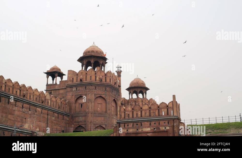 Delhi smog fort Stock Videos & Footage - HD and 4K Video Clips - Alamy