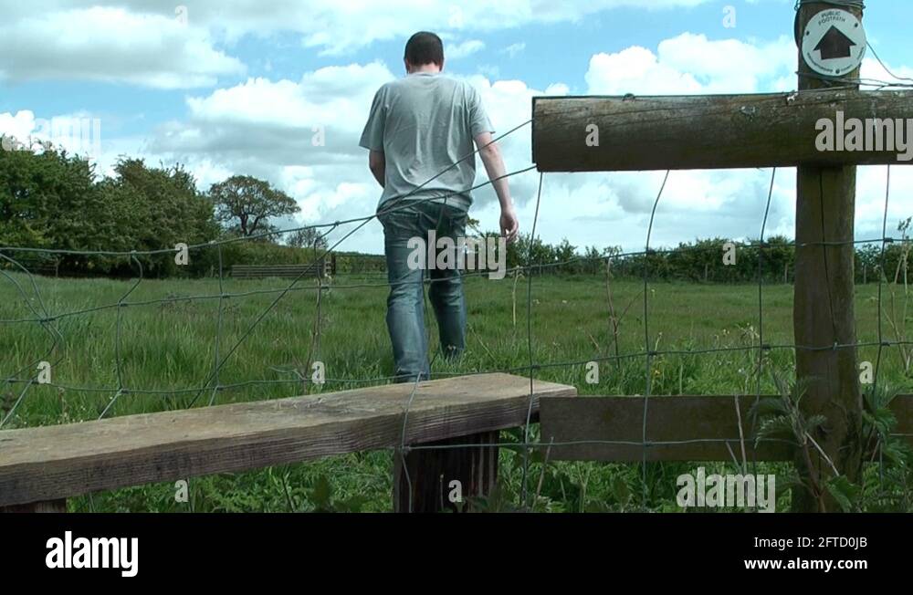 Footpath style Stock Videos & Footage - HD and 4K Video Clips - Alamy