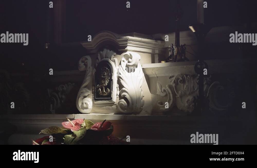 Church altar light Stock Videos & Footage - HD and 4K Video Clips - Alamy