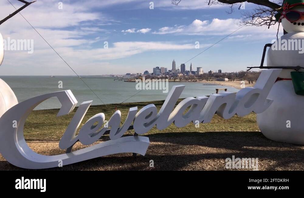 Cleveland sign Stock Videos & Footage - HD and 4K Video Clips - Alamy