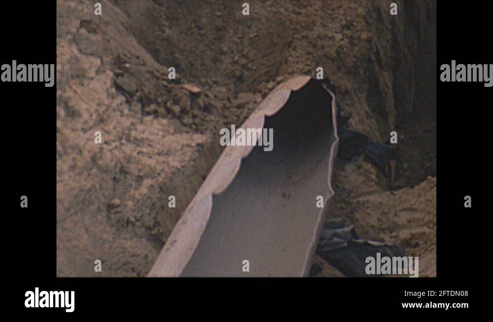 Pipeline rupture Stock Videos & Footage - HD and 4K Video Clips - Alamy