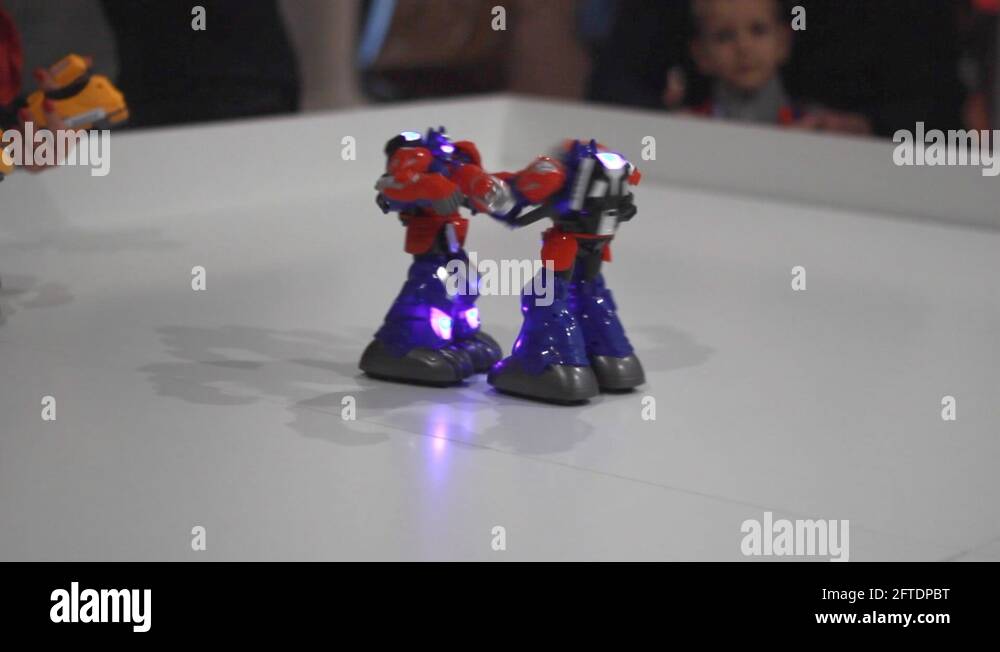 Robot wars Stock Videos & Footage - HD and 4K Video Clips - Alamy