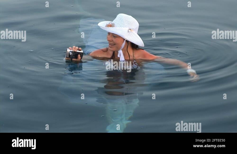 Diver model Stock Videos & Footage - HD and 4K Video Clips - Alamy