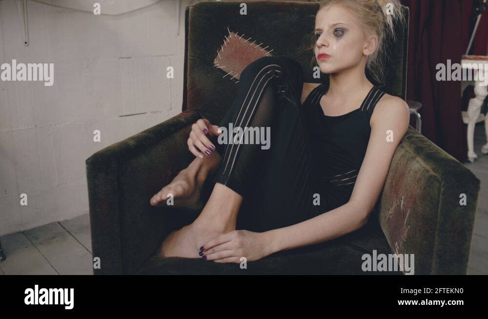 Actress crying Stock Videos & Footage - HD and 4K Video Clips - Alamy