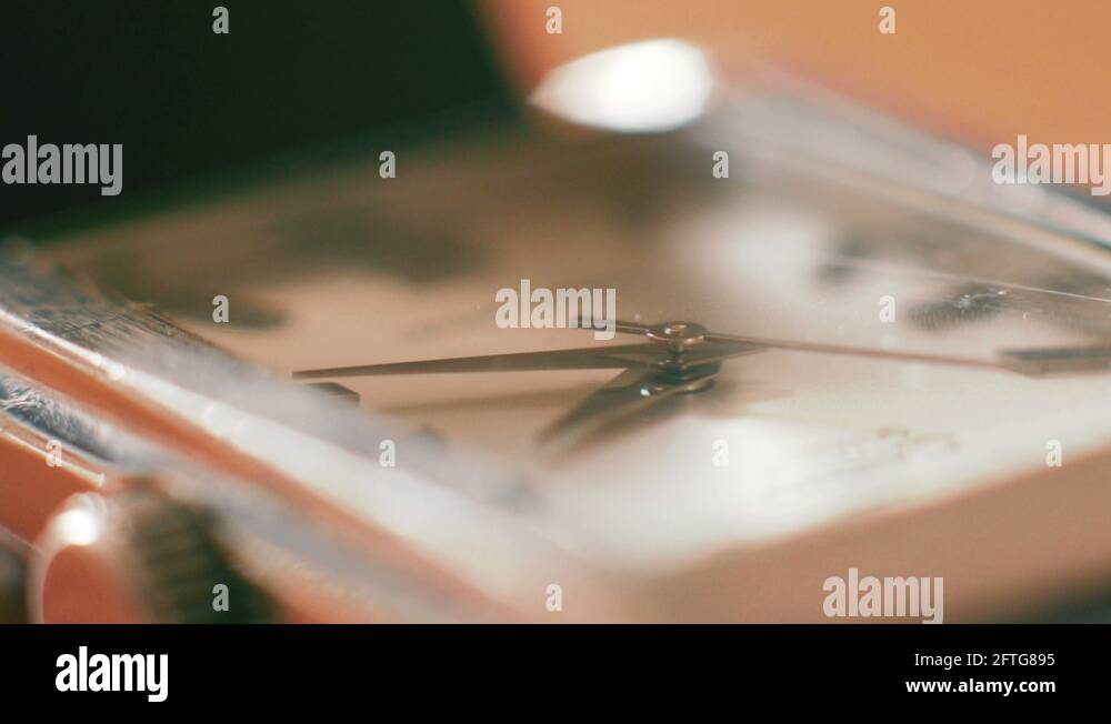 Arms on clock Stock Videos & Footage - HD and 4K Video Clips - Alamy