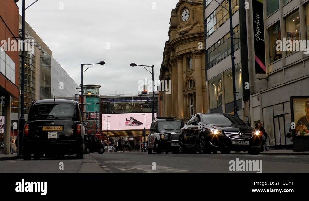 Advertising billboard manchester Stock Videos & Footage - HD and 4K ...