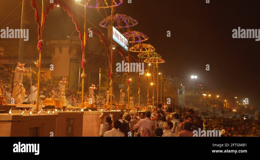 Aarti puja varanasi Stock Videos & Footage - HD and 4K Video Clips - Alamy