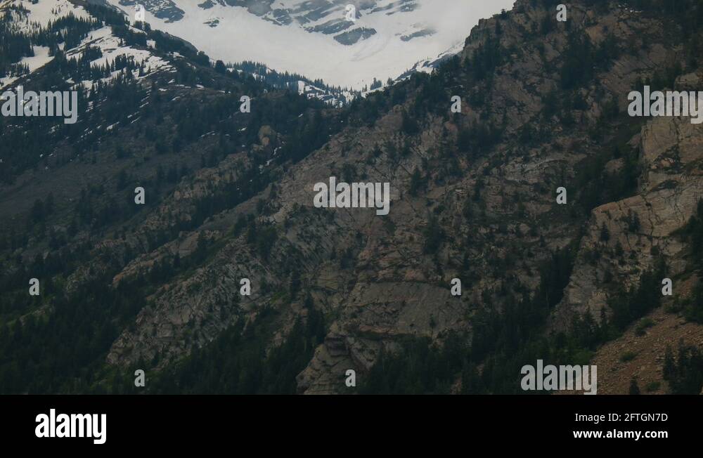 13 peaks Stock Videos & Footage - HD and 4K Video Clips - Alamy