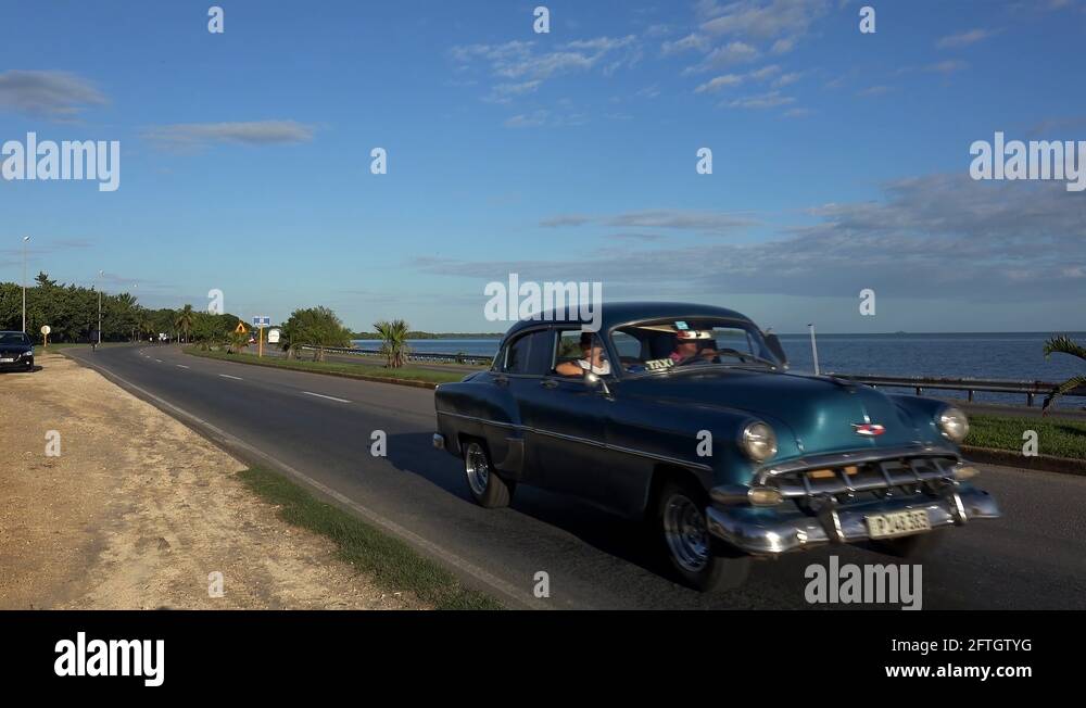 Autopista cuba Stock Videos & Footage - HD and 4K Video Clips - Alamy